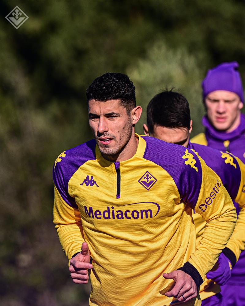 FOTO, Il primo allenamento di Faraoni in maglia viola